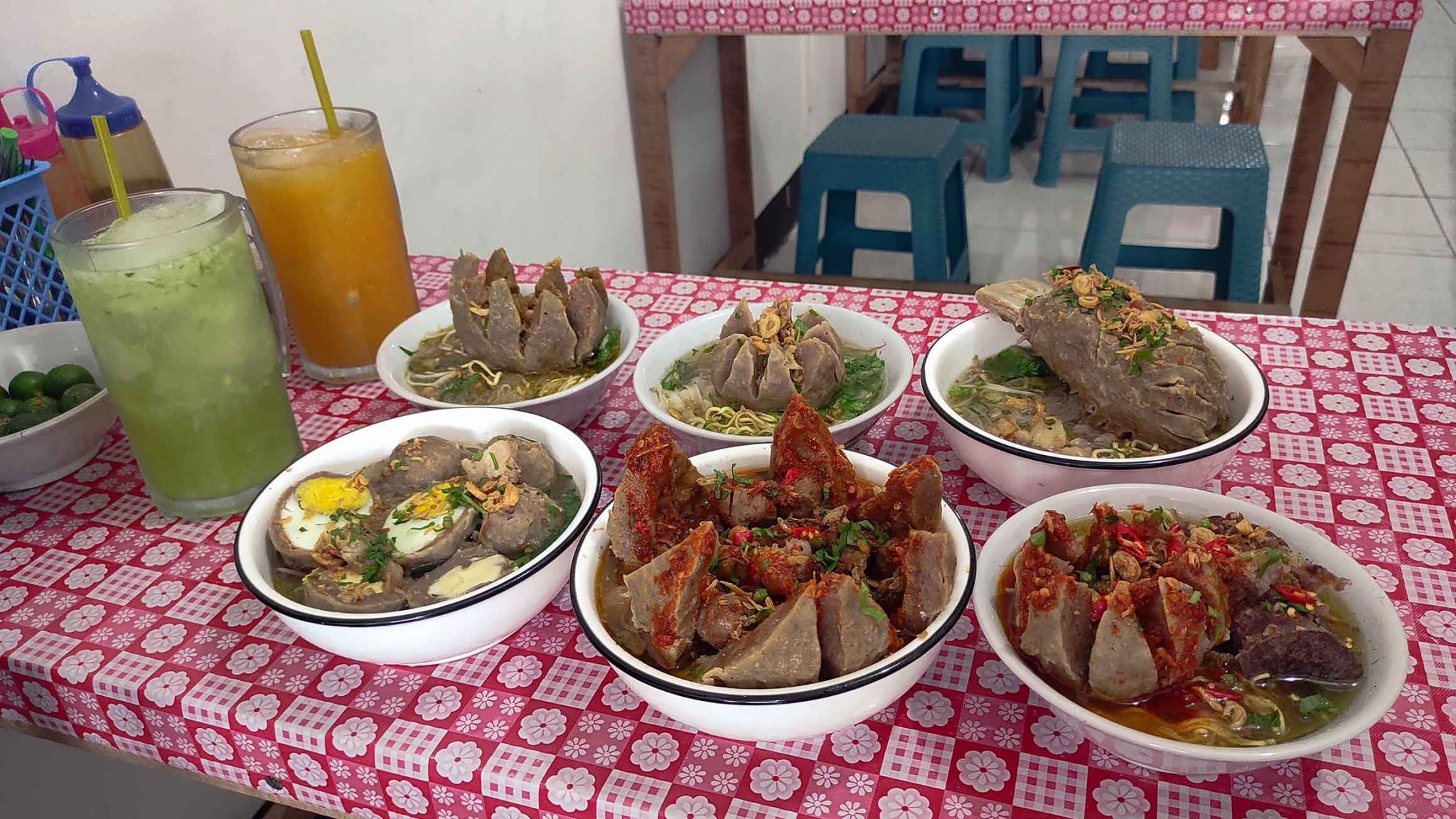 Tempat Kuliner Bakso Viral di Kubu Raya, Bakso Sariga dengan Menu Bakso ...